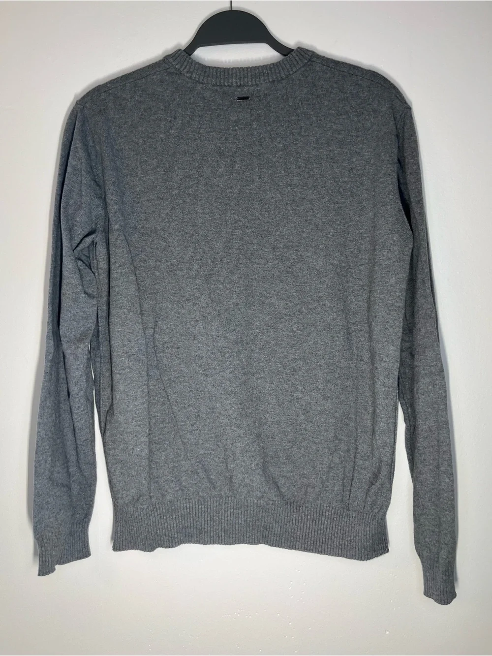 Vuori | Sweaters | Vuori Mens Crewneck Sweater Heather Gray | Poshmark